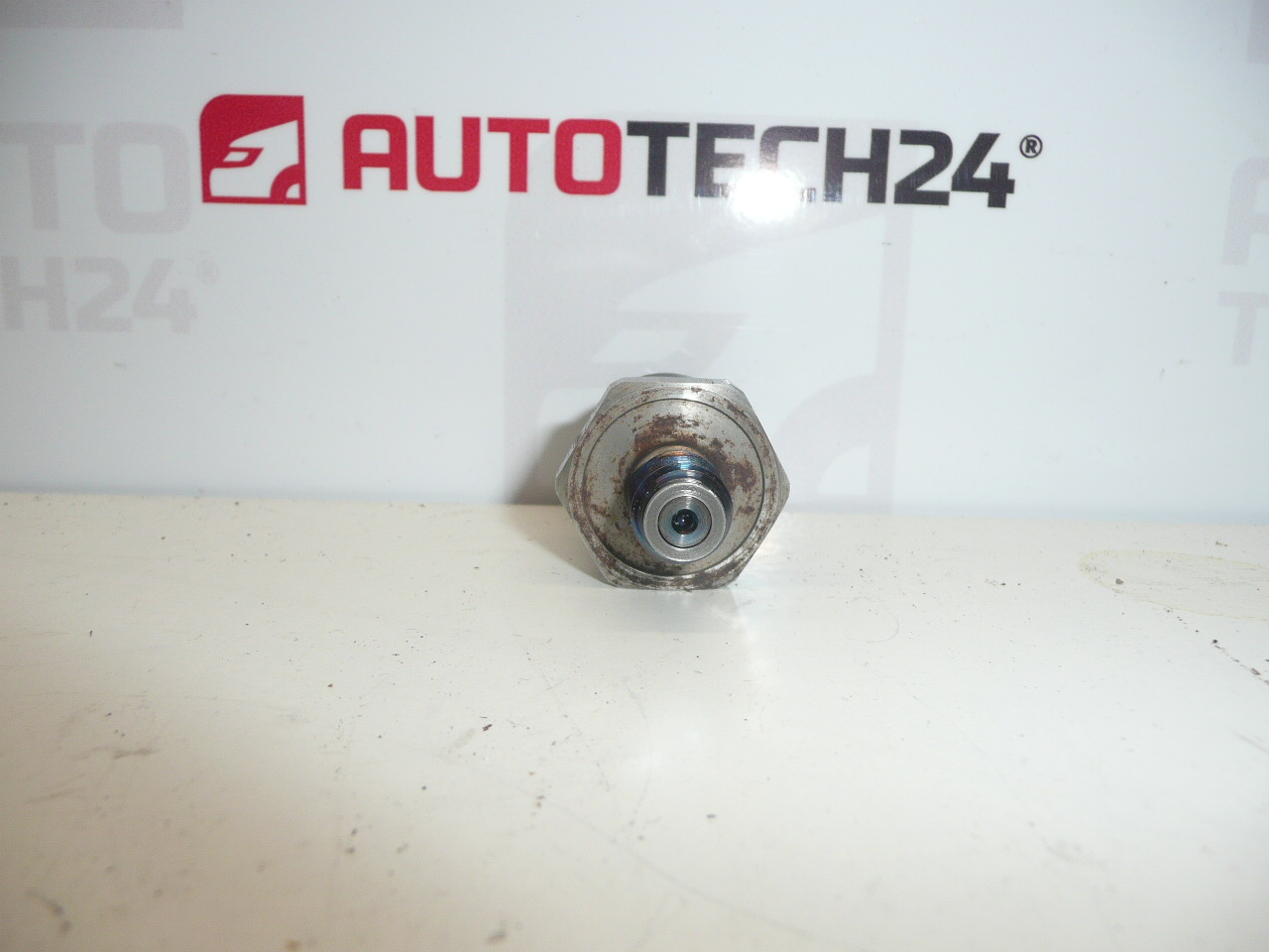 Snímač tlaku paliva Bosch 0281002592 | AUTOTECH24.cz