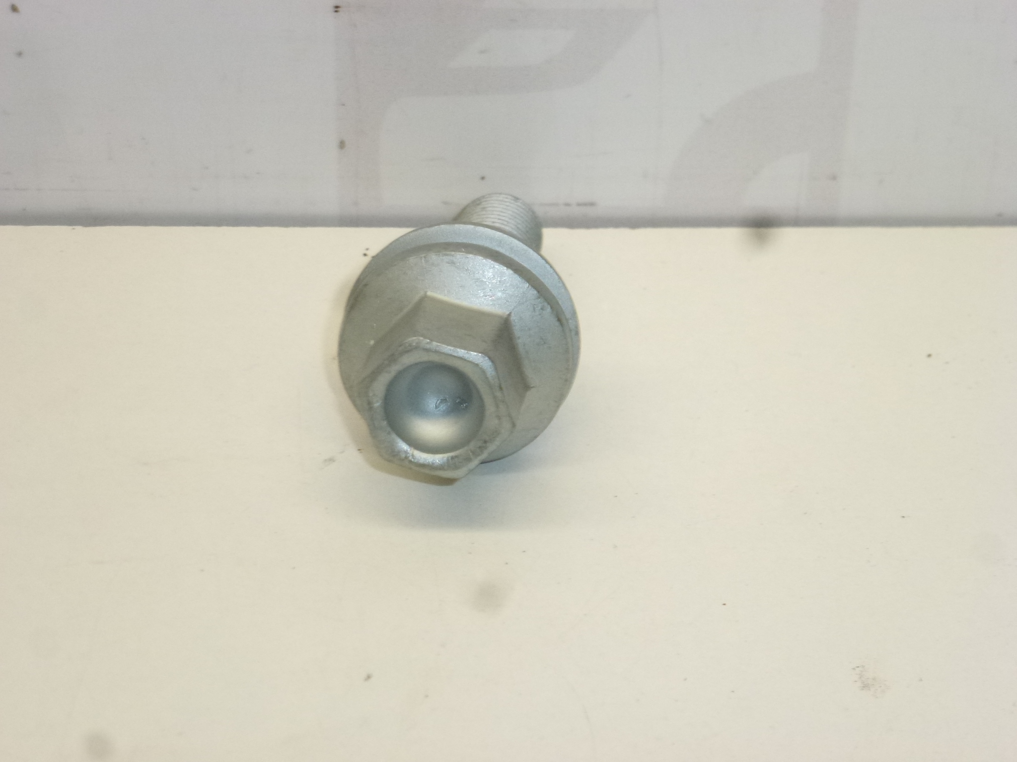 Nový šroub na hliníková kola Citroën Peugeot 1 kus 540567 | AUTOTECH24.cz