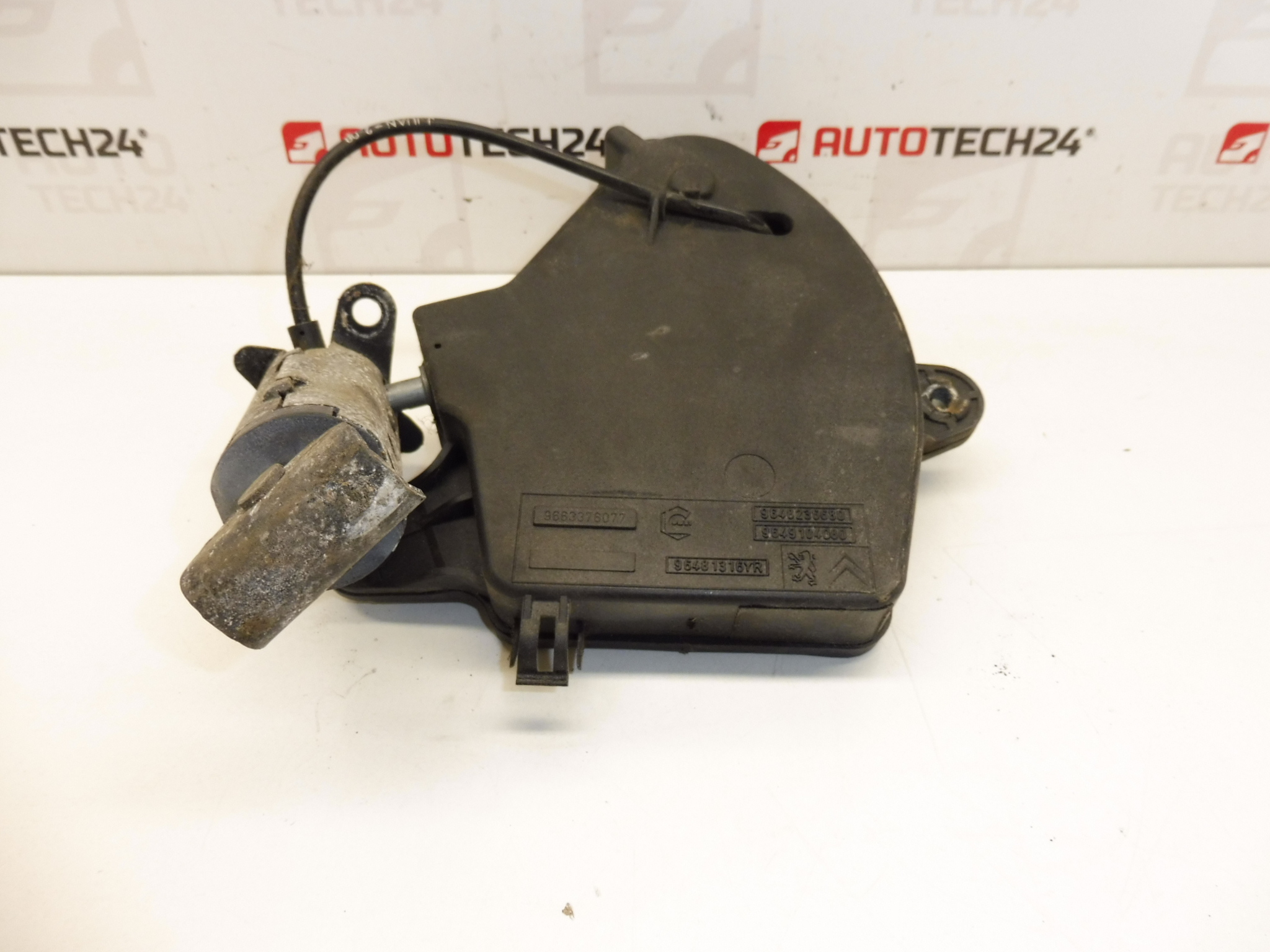 Držák naviják rezervy Citroën Peugeot 9663376077 7603S0 | AUTOTECH24.cz